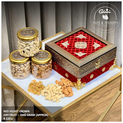 Red Velvet Crown - Mantri Mart